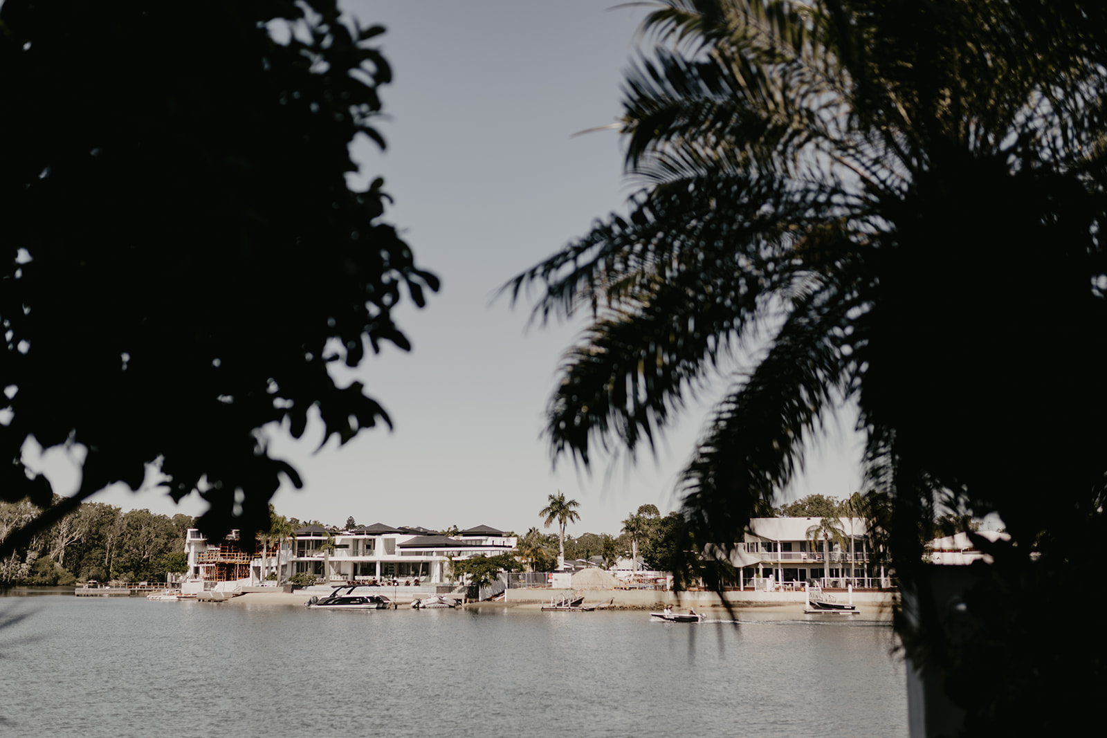 Simone loves Matthew | Noosa Restaurant Wedding | The Bride's Tree